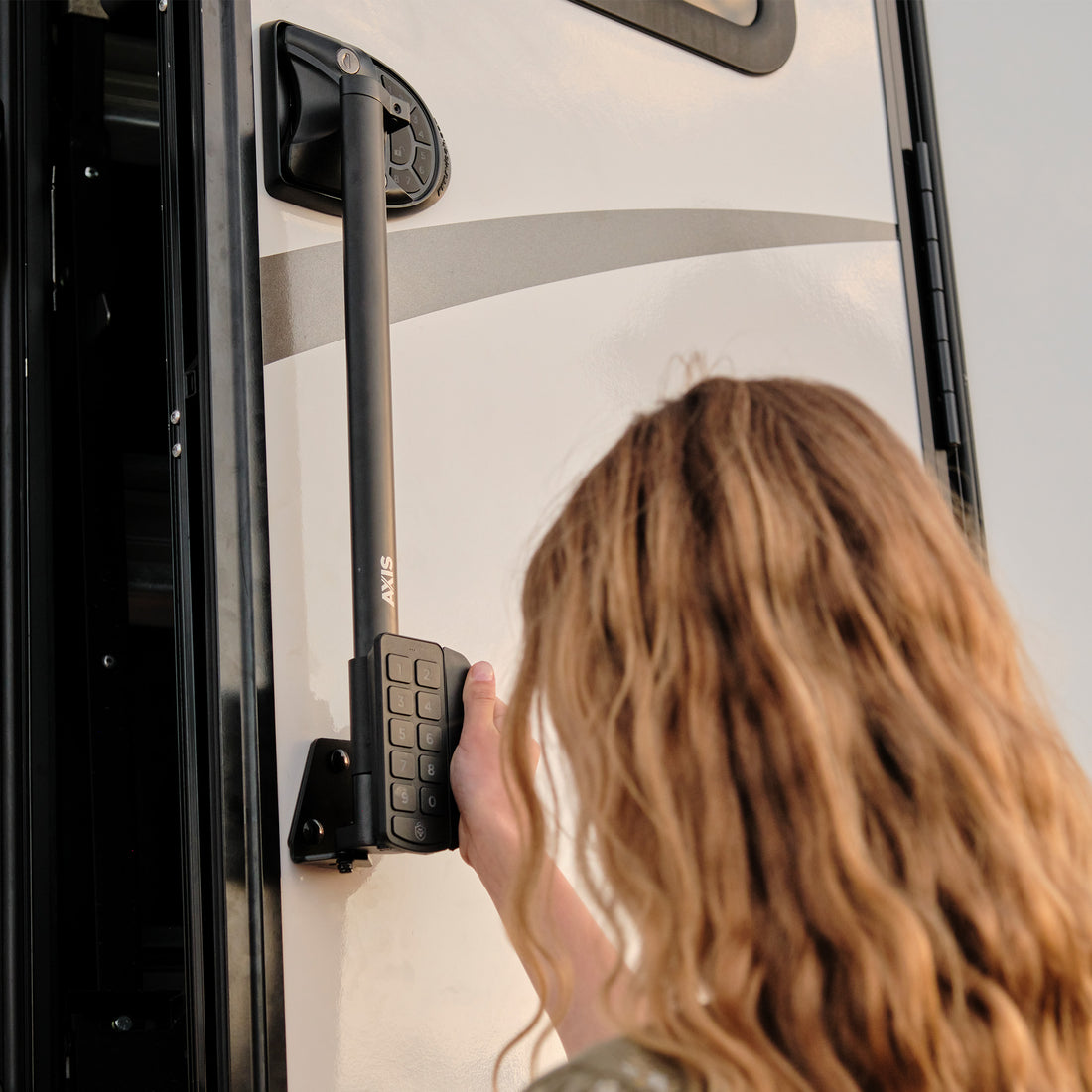 Axis Keyless Latch Extender – RVLock